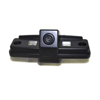 Chevrolet Colorado Backup Camera with Replacement Rear View Mirror Monitor